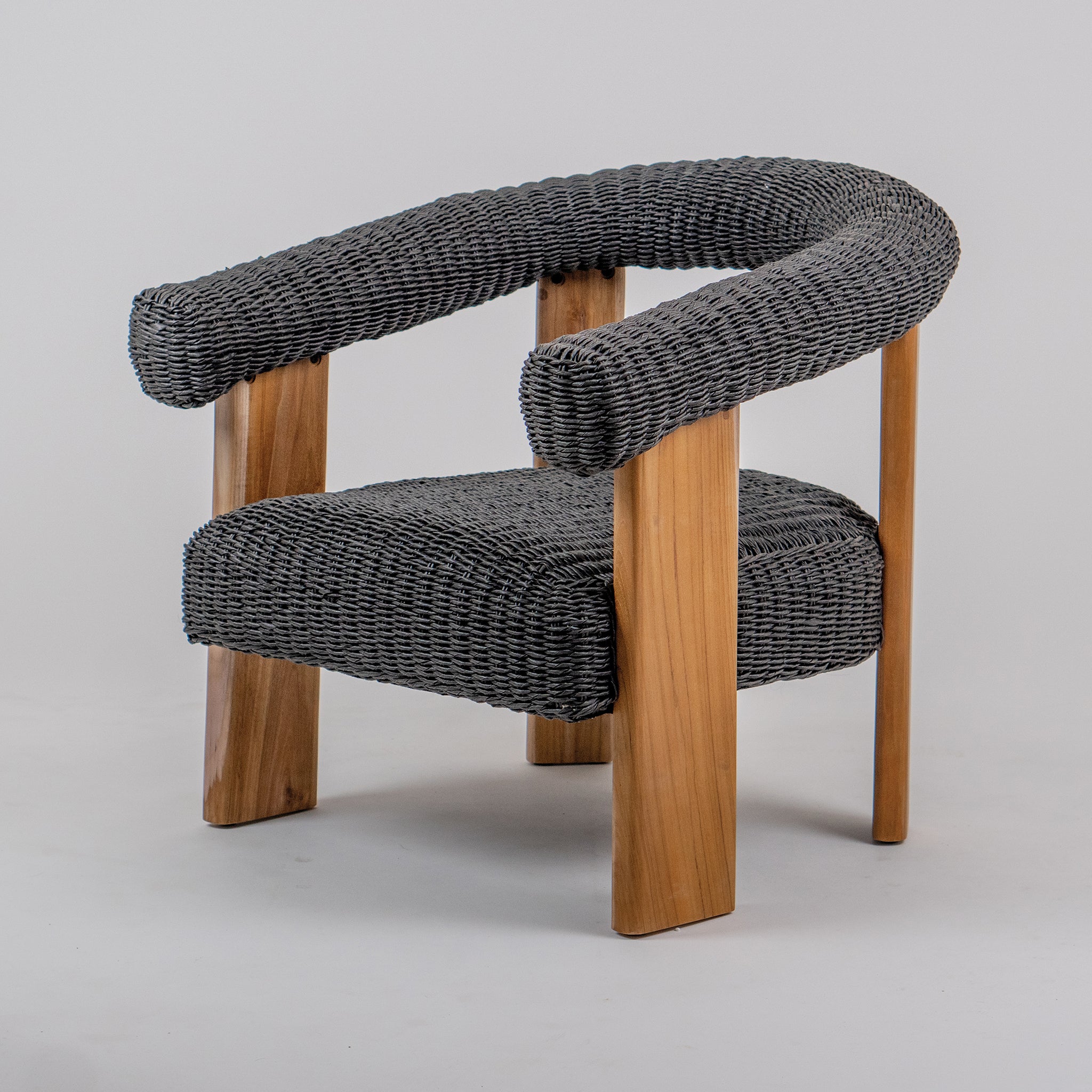 Elio Occasional Chair 3 – Casa Selma