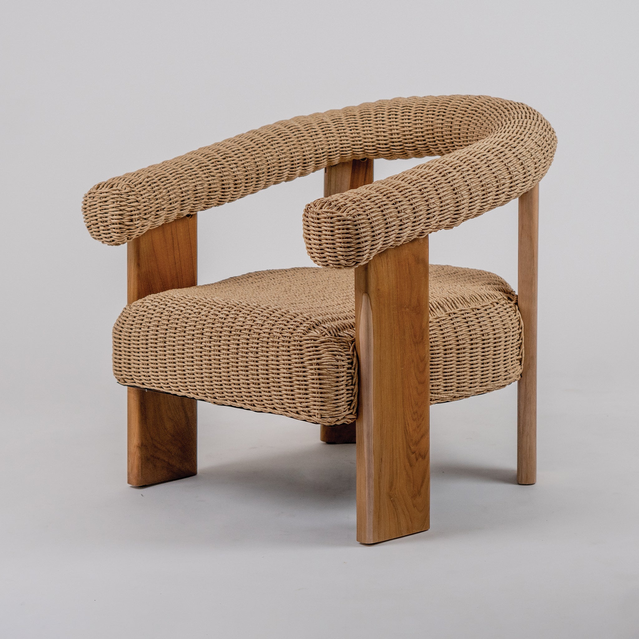 Elio Occasional Chair 1 – Casa Selma