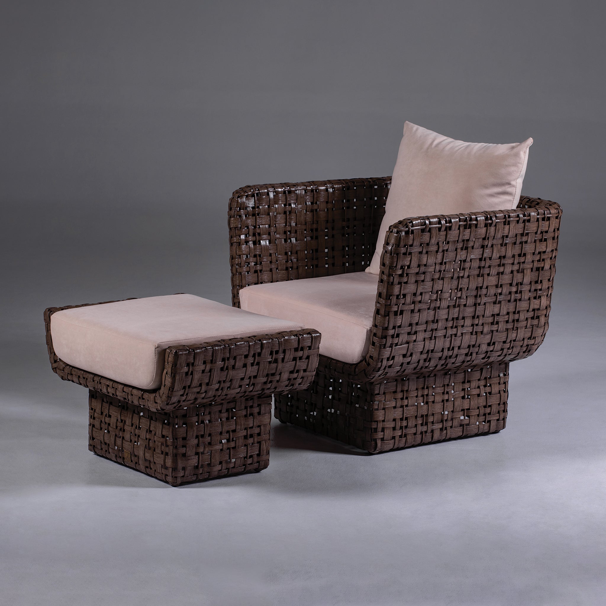Geneva Lounge Chair - Indoor – Casa Selma